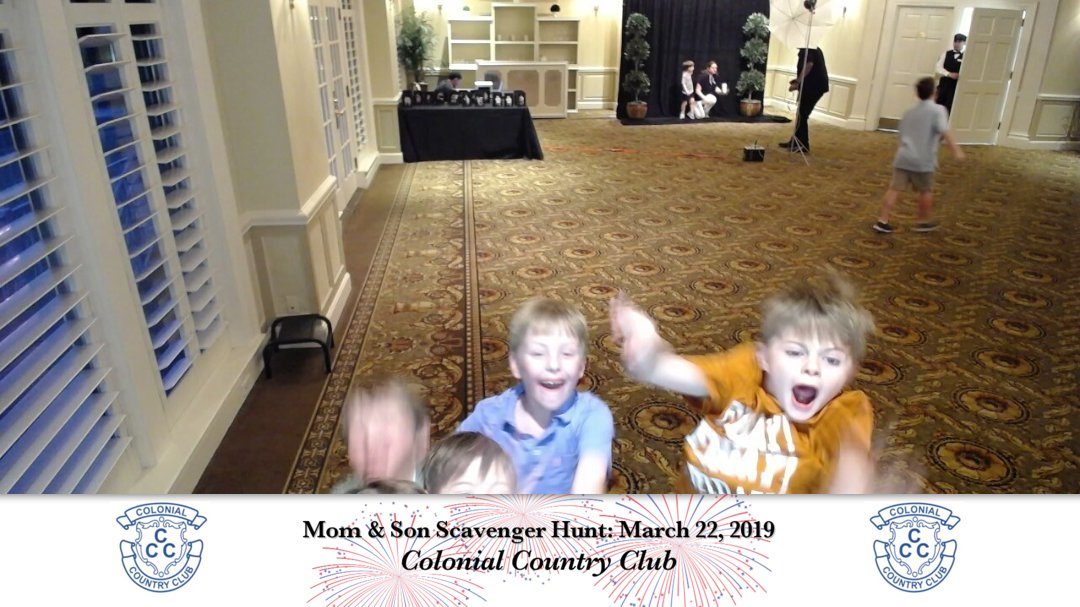 Colonial Mom & Son Scavenger Hunt | Klipics